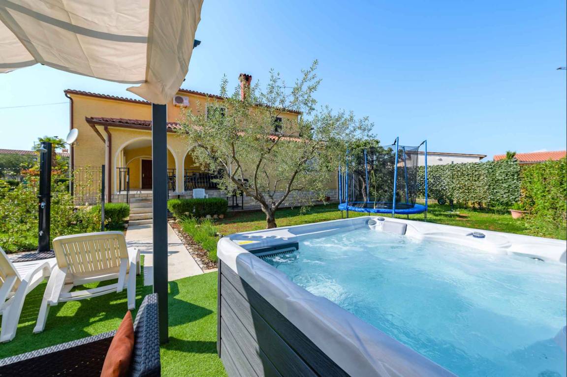 150 M² Ferienwohnung ∙ 3 Schlafzimmer ∙ 5 Gäste - Poreč