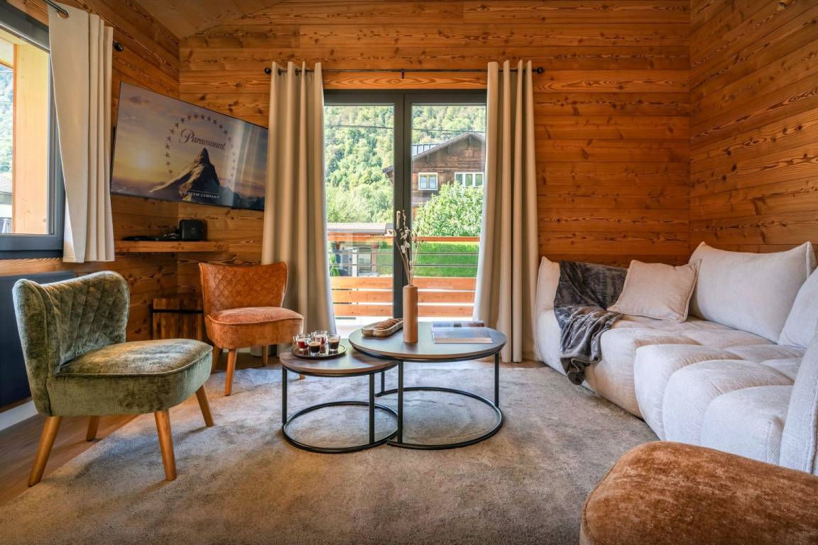 133 M² Chalet ∙ 4 Slaapkamers ∙ 10 Gasten - Ugine