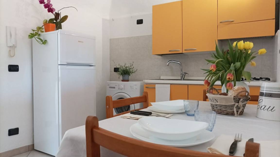 43 M² Apartment ∙ 2 Guests - Biella