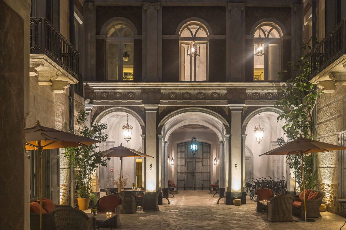 489 M² Villa ∙ 9 Schlafzimmer ∙ 18 Gäste - Basilikata
