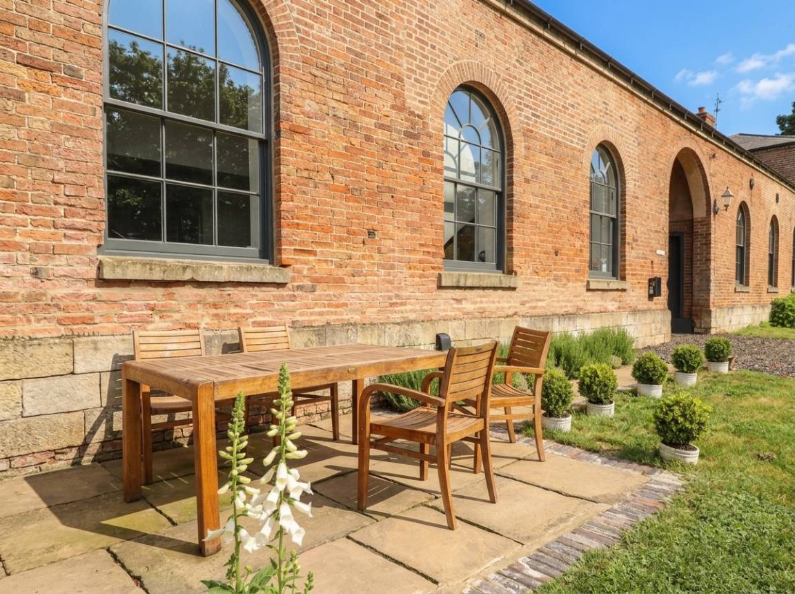 Cottage ∙ 2 Bedrooms ∙ 4 Guests - Retford