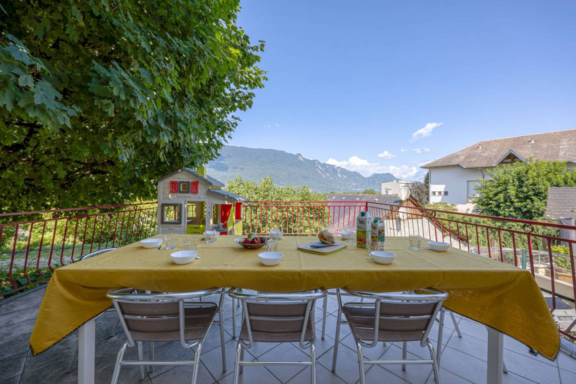 110 M² Talo ∙ 3 Makuuhuonetta ∙ 8 Vierasta - Chambéry