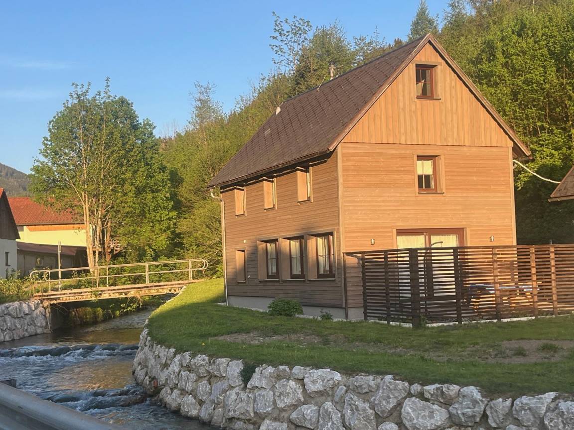72 M² Ferienhaus ∙ 2 Schlafzimmer ∙ 6 Gäste - Spital am Pyhrn