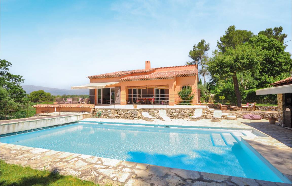 180 M² Maison De Vacances ∙ 4 Chambres ∙ 8 Personnes - Villeneuve-Loubet