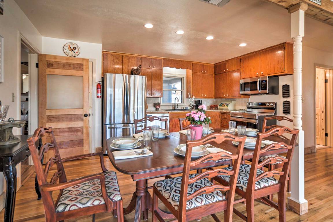 106 M² House ∙ 3 Bedrooms ∙ 6 Guests - Fredericksburg, TX