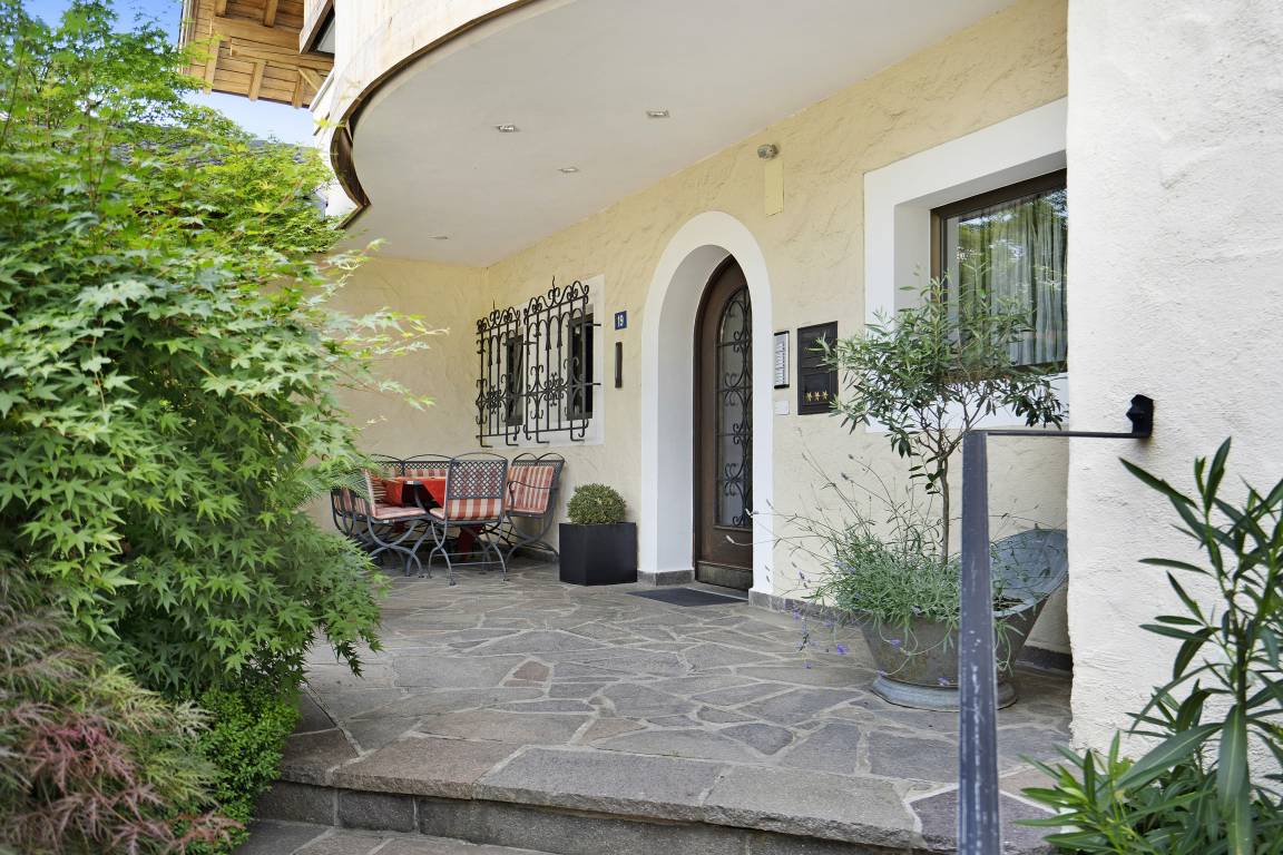 75 M² Ferienwohnung ∙ 2 Schlafzimmer ∙ 6 Gäste - Lana