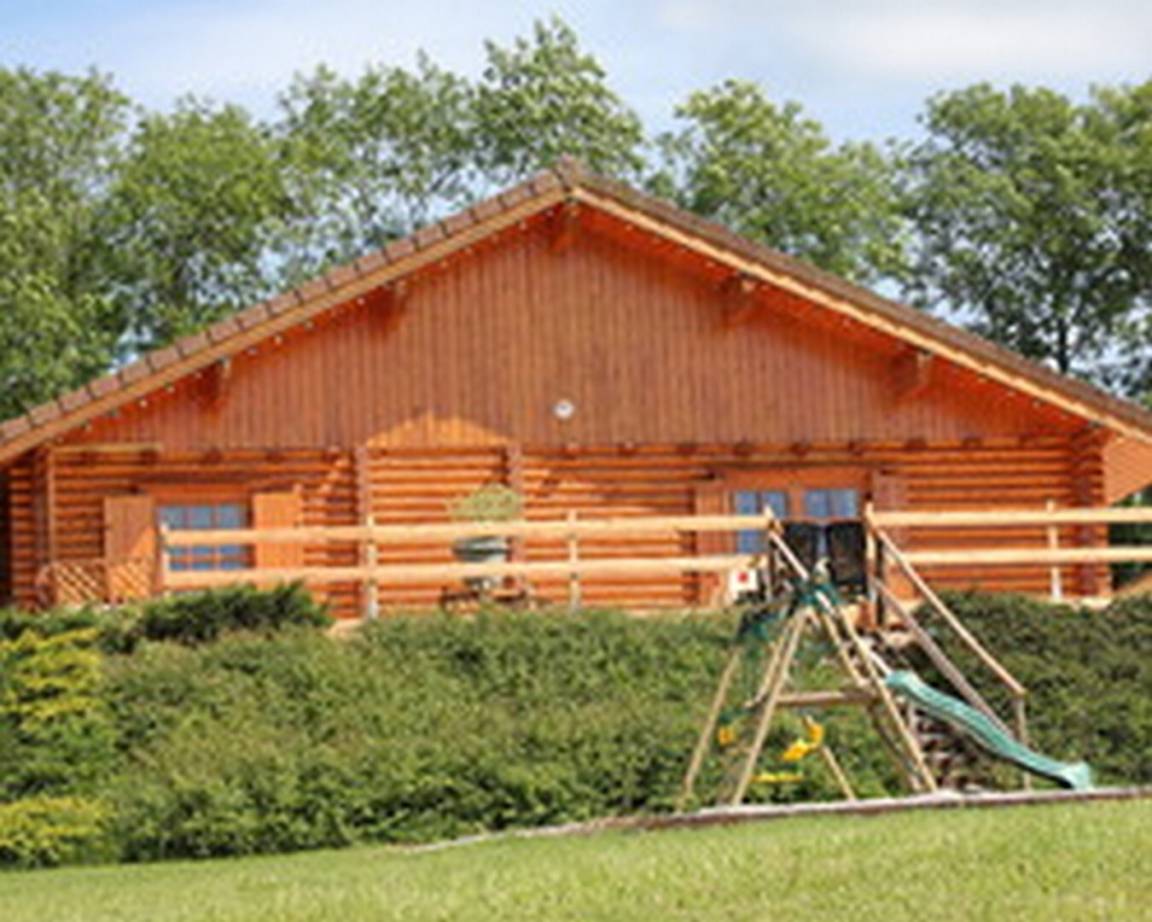 127 M² Gîte ∙ 3 Chambres ∙ 8 Personnes - Champagnole