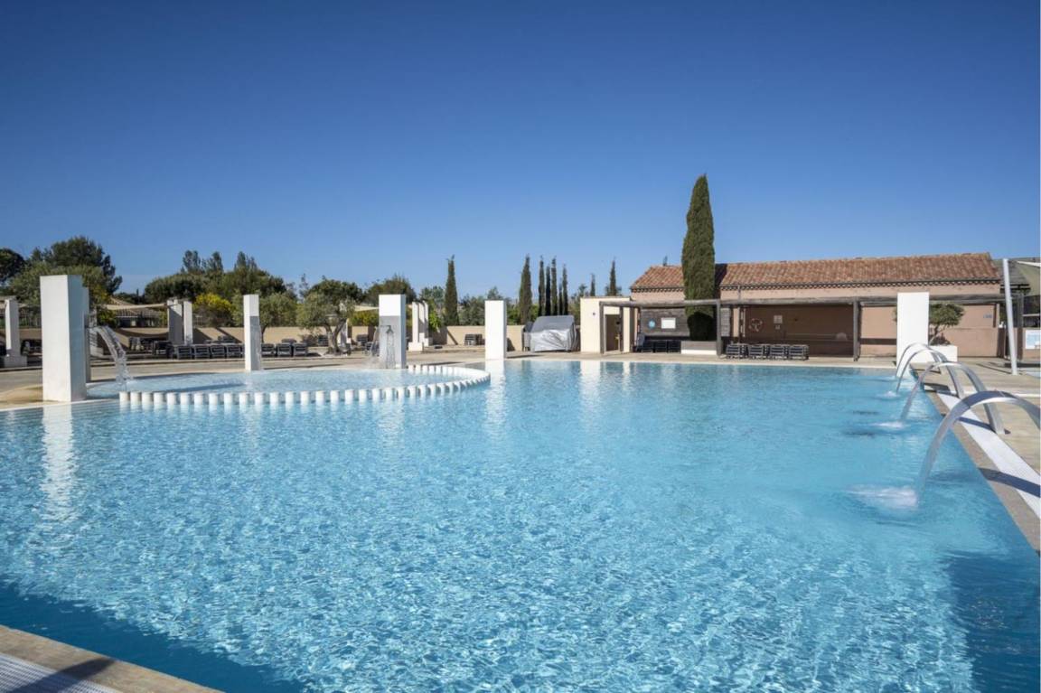 28 M² Camping ∙ 1 Chambre ∙ 3 Personnes - Portiragnes