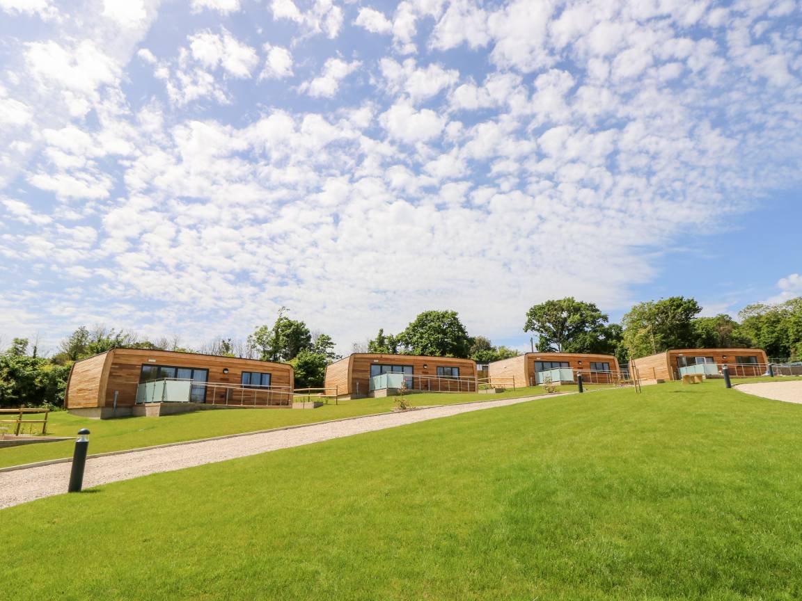 Cottage ∙ 2 Bedrooms ∙ 4 Guests - Bembridge