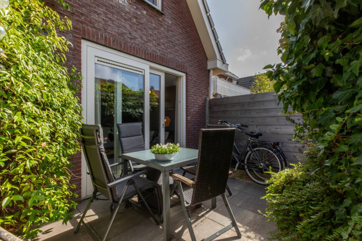 75 M² Huis ∙ 2 Slaapkamers ∙ 4 Gasten - Domburg