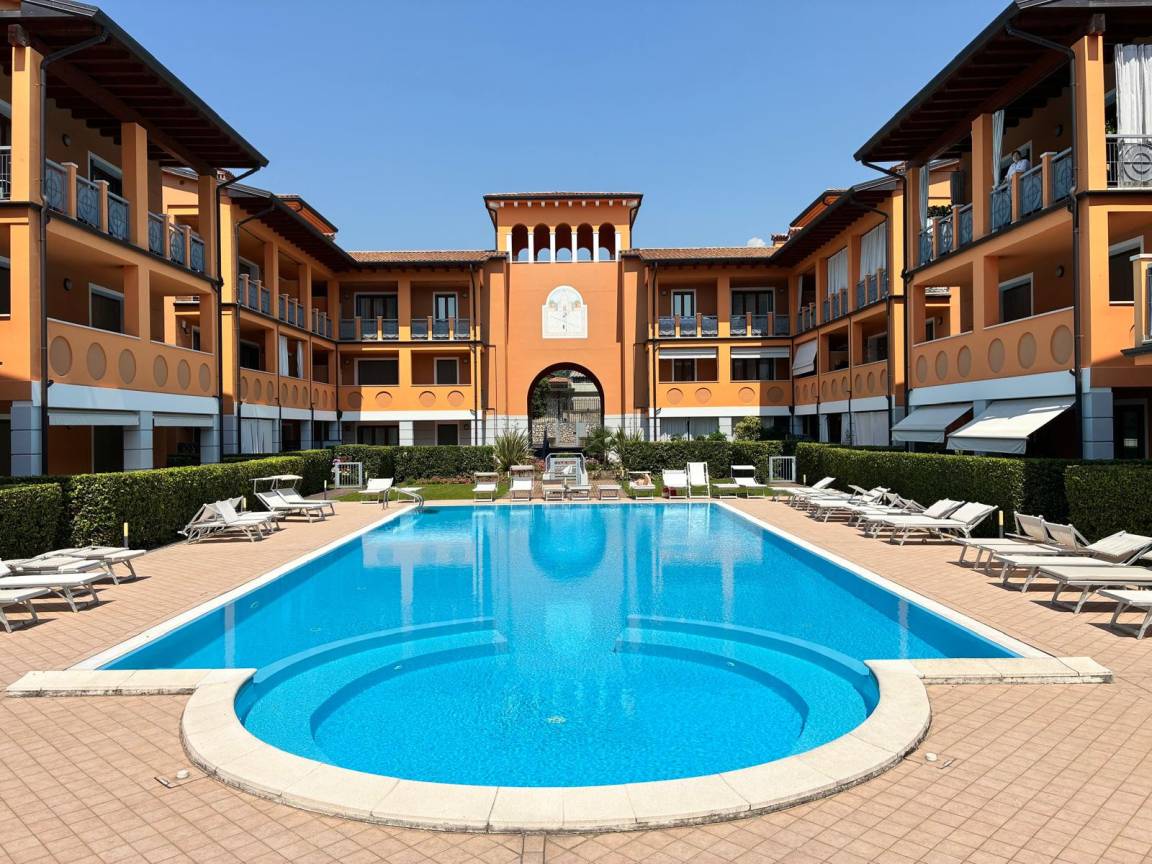 60 M² Appartamento Vacanza ∙ 1 Camera Da Letto ∙ 4 Ospiti - Salò