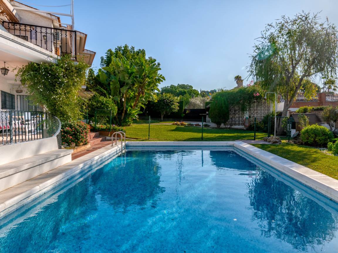 200 M² Villa ∙ 6 Chambres ∙ 12 Personnes - Málaga