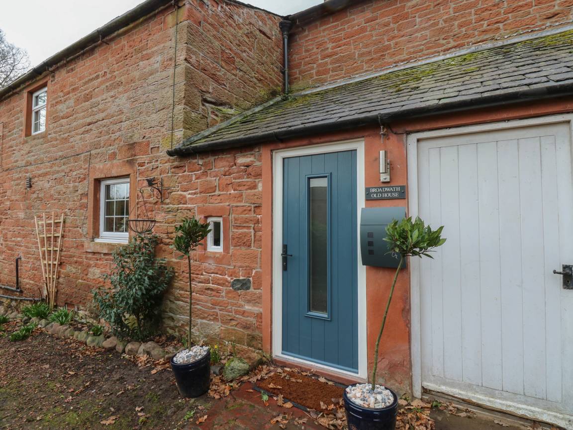 Cottage ∙ 3 Bedrooms ∙ 6 Guests - Carlisle