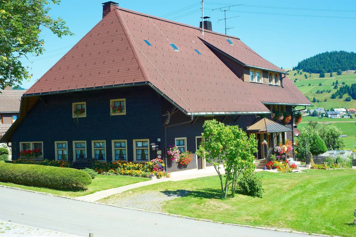 65 M² Ferienwohnung ∙ 2 Schlafzimmer ∙ 4 Gäste - Schwarzwald
