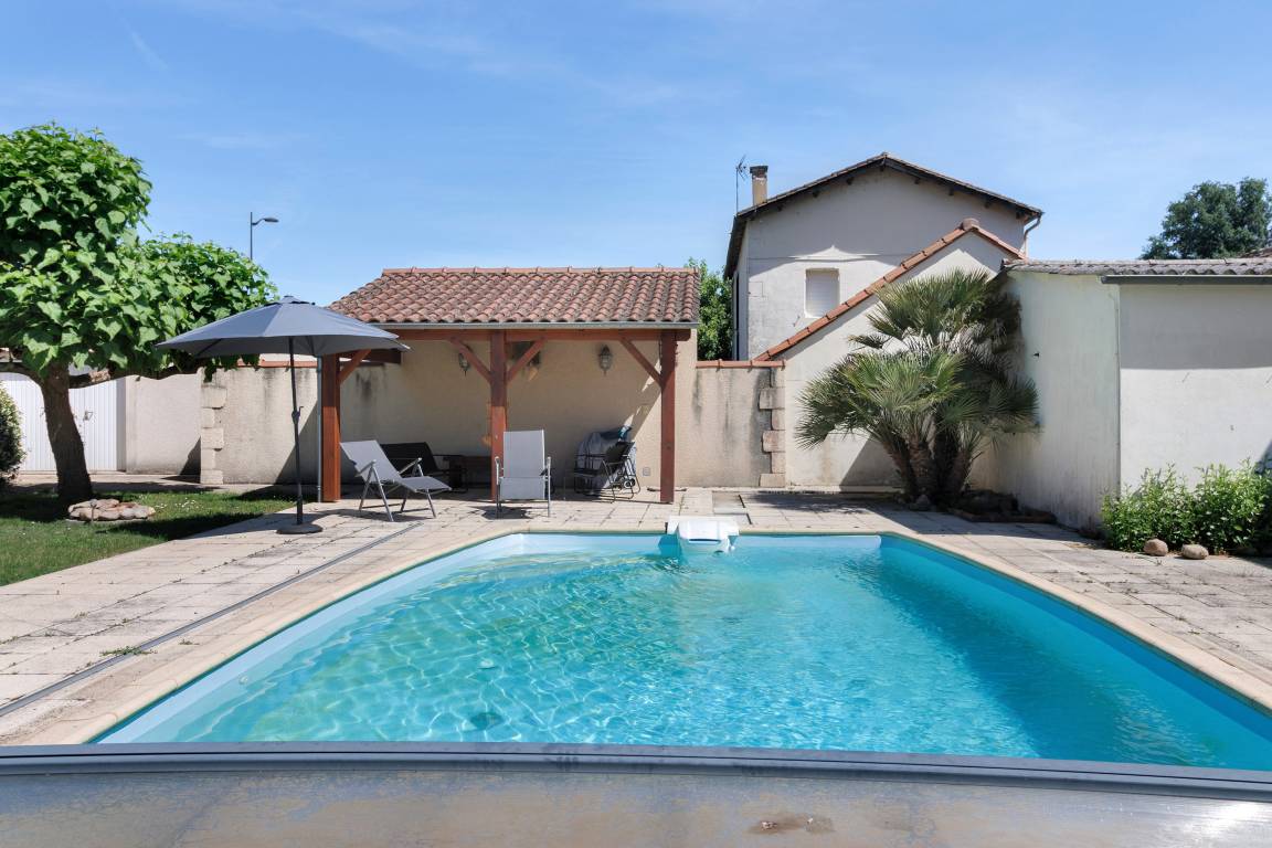130 M² Villa ∙ 1 Chambre ∙ 5 Personnes - Bergerac