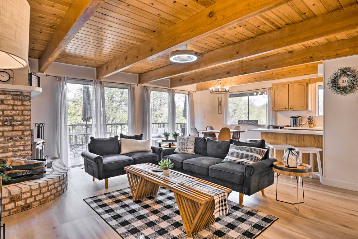 136 M² House ∙ 4 Bedrooms ∙ 10 Guests - Pine Mountain Lake, CA