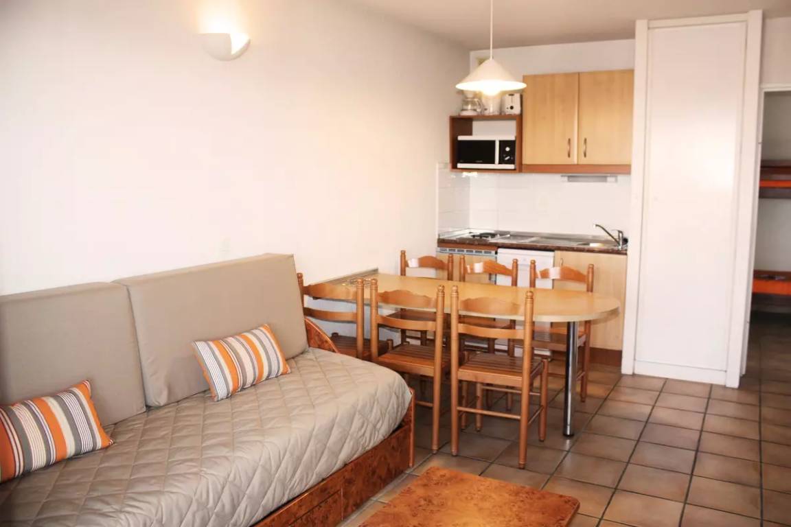 39 M² Apartamento ∙ 1 Habitación ∙ 6 Huéspedes - Irún