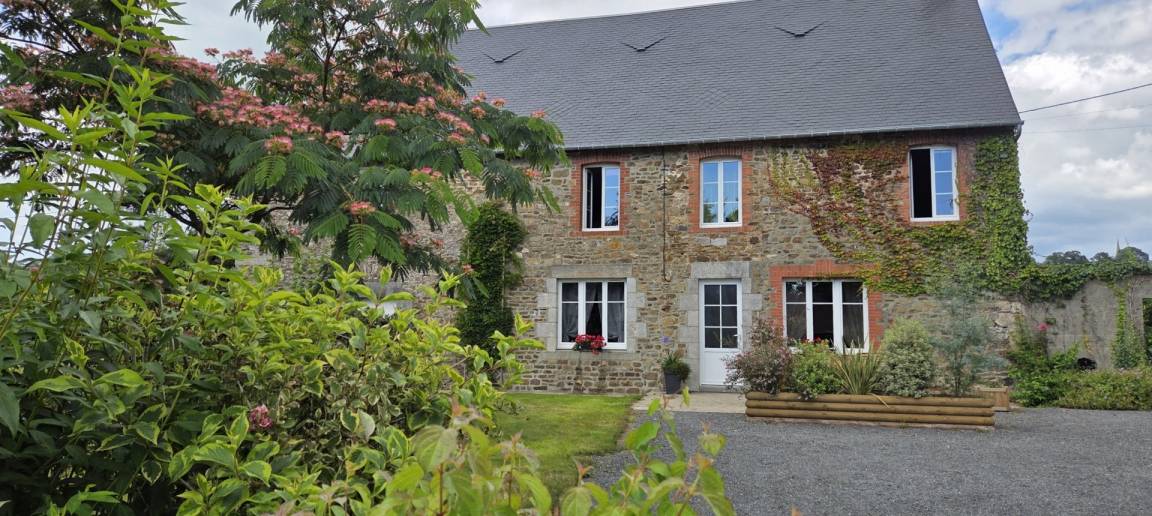 125 M² Maison De Vacances ∙ 4 Chambres ∙ 7 Personnes - Coutances