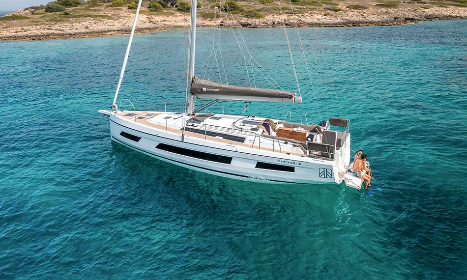 13 M² Péniche ∙ 2 Chambres ∙ 4 Personnes - Ajaccio