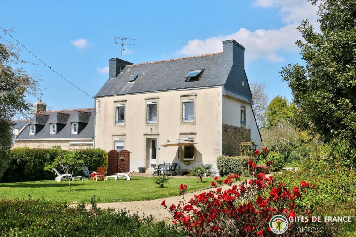 67 M² Gîte ∙ 2 Chambres ∙ 4 Personnes - Plozévet