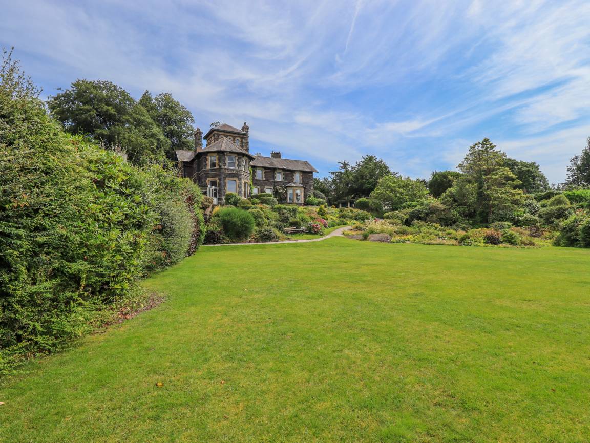Cottage ∙ 6 Bedrooms ∙ 12 Guests - Windermere