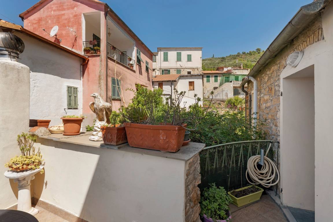 90 M² House ∙ 1 Bedroom ∙ 4 Guests - İmperia, İtalya