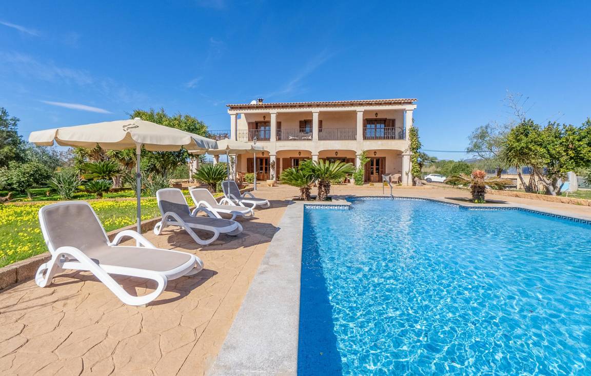 760 M² Ferienhaus ∙ 5 Schlafzimmer ∙ 10 Gäste - Porto Cristo