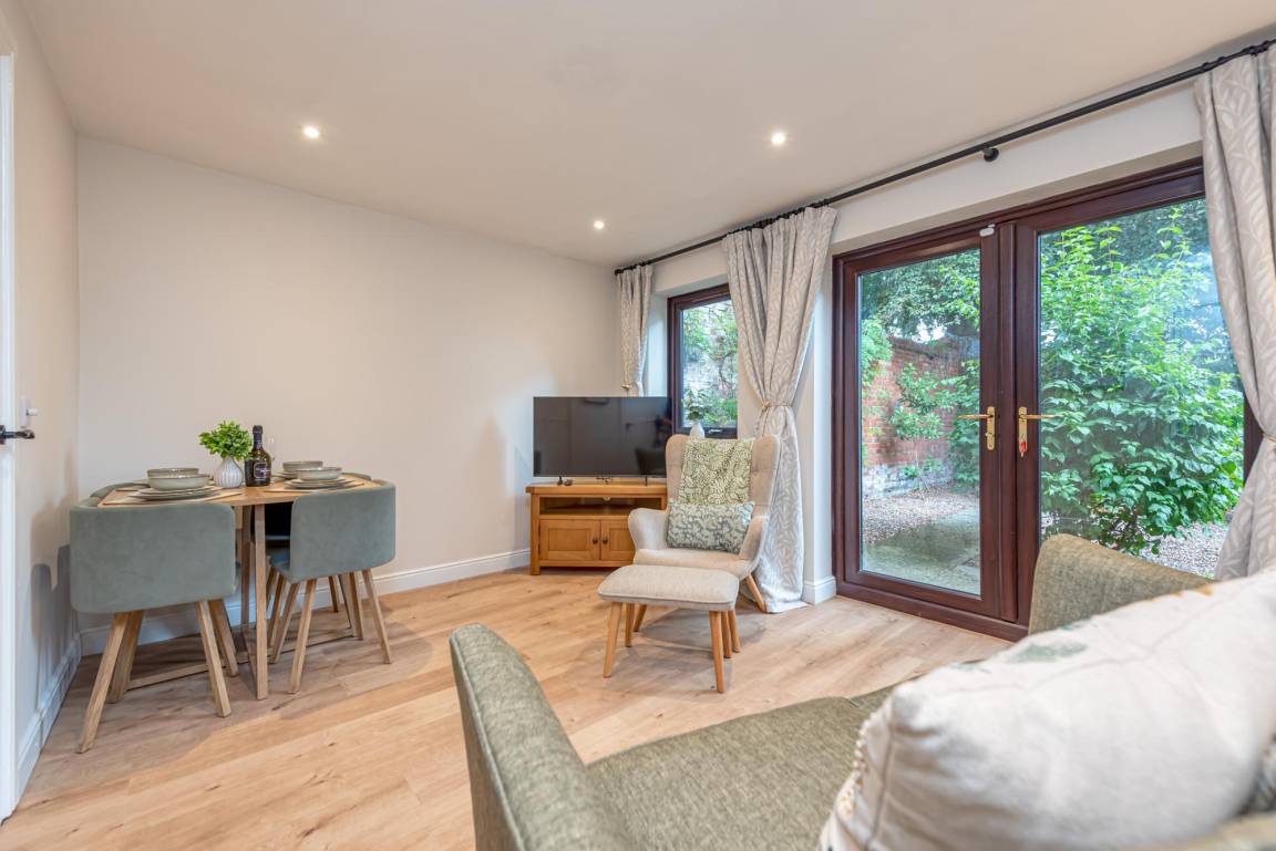 74 M² House ∙ 2 Bedrooms ∙ 3 Guests - Bridgnorth