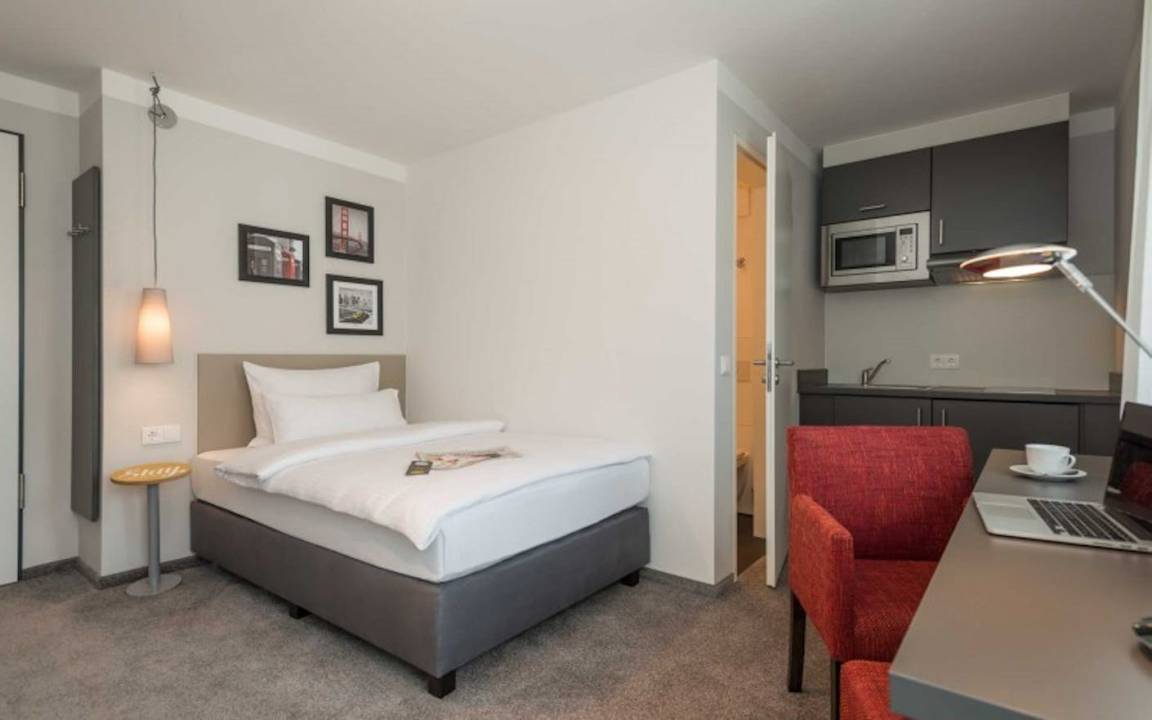 18 M² Apartment ∙ 1 Guest - Munich