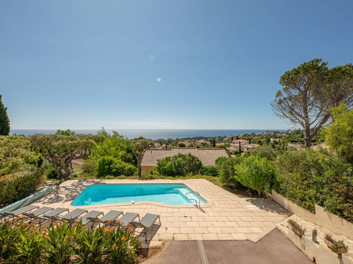 115 M² Appartement ∙ 1 Chambre ∙ 6 Personnes - Fréjus Plage