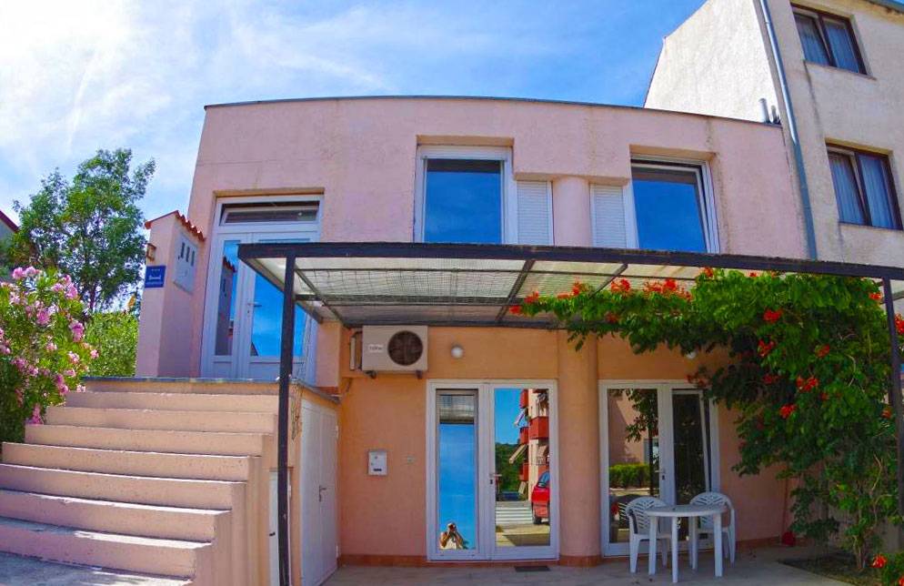 40 M² Ferienwohnung ∙ 2 Schlafzimmer ∙ 4 Gäste - Pula