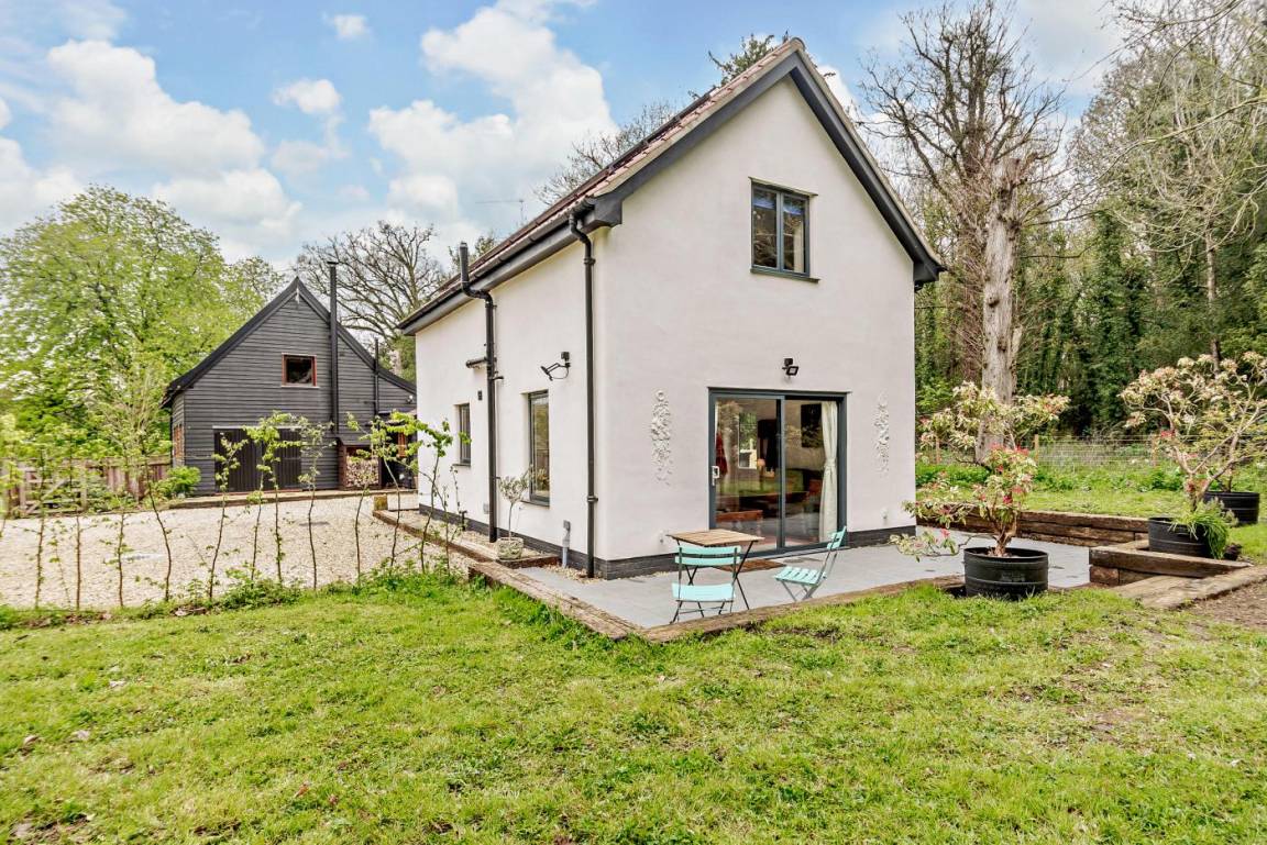 House ∙ 2 Bedrooms ∙ 4 Guests - Wymondham