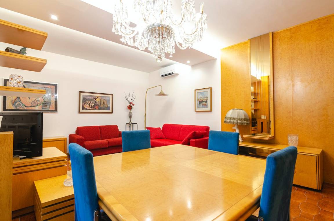 160 M² Apartamento ∙ 3 Habitaciones ∙ 4 Huéspedes - Bologna