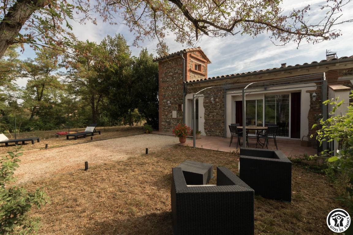 78 M² Gîte ∙ 1 Chambre ∙ 4 Personnes - Castelnau-d'Estrétefonds