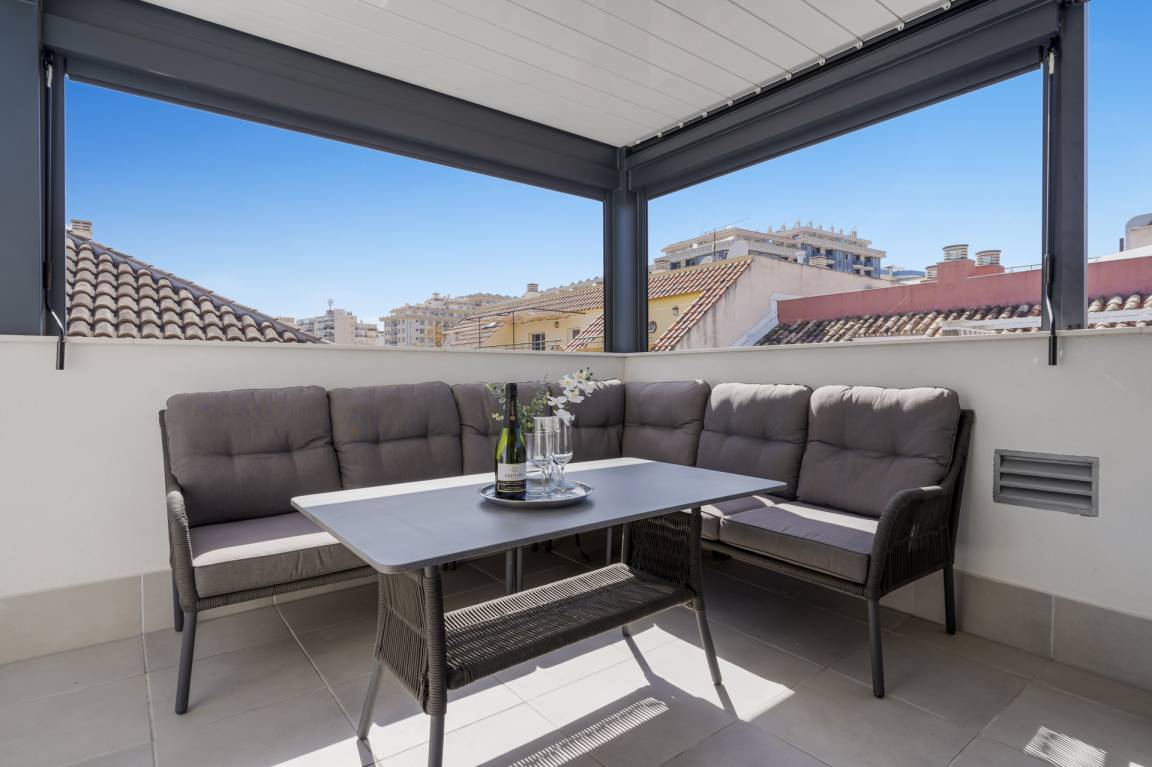 77 M² Apartamento ∙ 2 Habitaciones ∙ 4 Huéspedes - Fuengirola