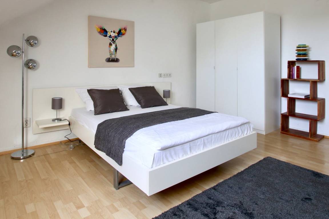 23 M² Ferienwohnung ∙ 2 Gäste - Wesseling
