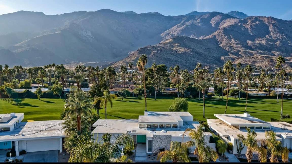 Villa ∙ 3 Bedrooms ∙ 6 Guests - Palm Springs, CA