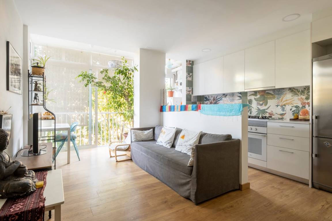 70 M² Apartamento ∙ 3 Habitaciones ∙ 4 Huéspedes - Sabadell