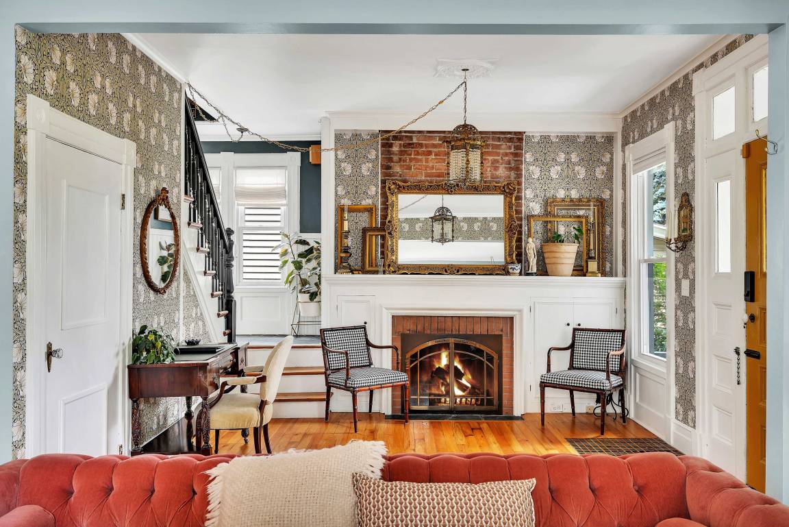 240 M² House ∙ 3 Bedrooms ∙ 12 Guests - Troy, NY