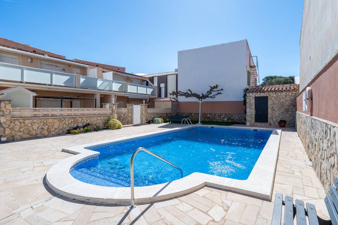 60 M² Ferienwohnung ∙ 2 Schlafzimmer ∙ 5 Gäste - Miami Platja