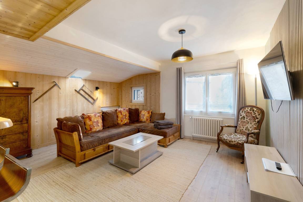 77 M² Apartment ∙ 2 Bedrooms ∙ 4 Guests - Passy