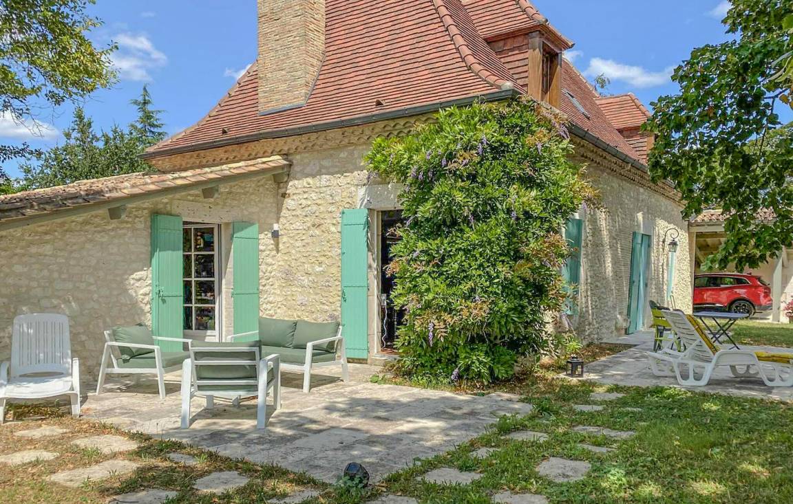 160 M² House ∙ 4 Bedrooms ∙ 8 Guests - Dordogne