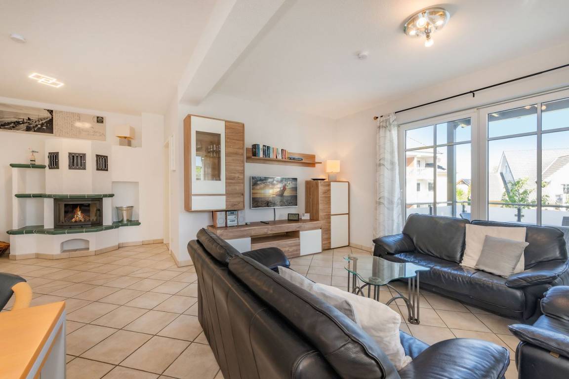74 M² Ferienwohnung ∙ 1 Schlafzimmer ∙ 2 Gäste - Loddin