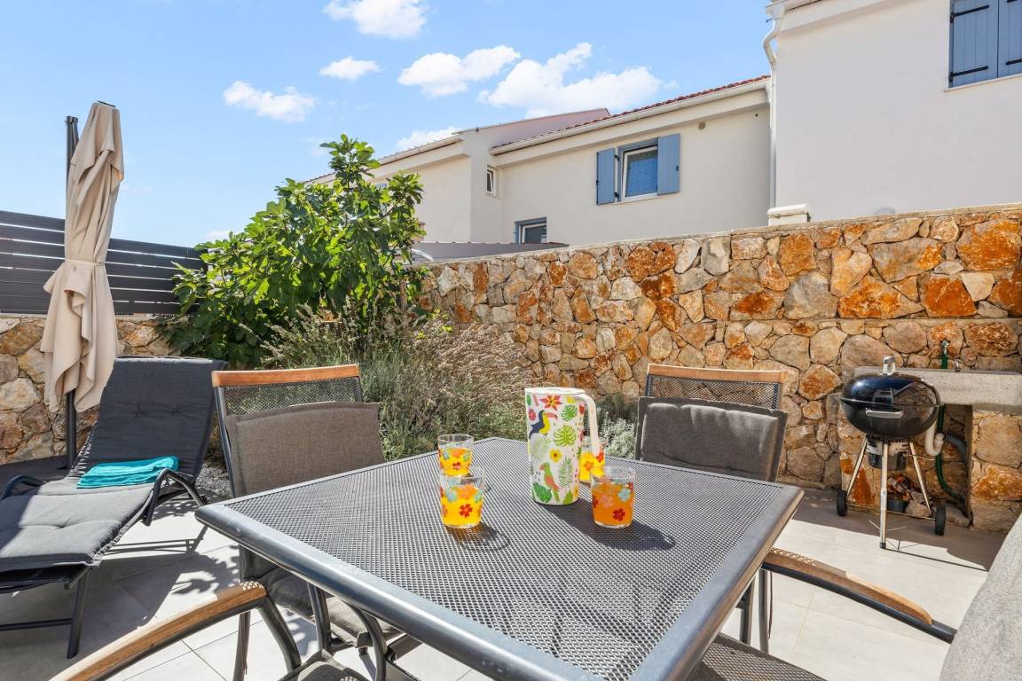 67 M² Apartment ∙ 2 Bedrooms ∙ 4 Guests - Cres