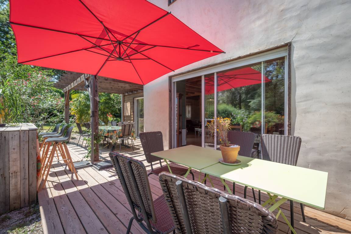 150 M² Maison De Vacances ∙ 4 Chambres ∙ 15 Personnes - Oloron-Sainte-Marie