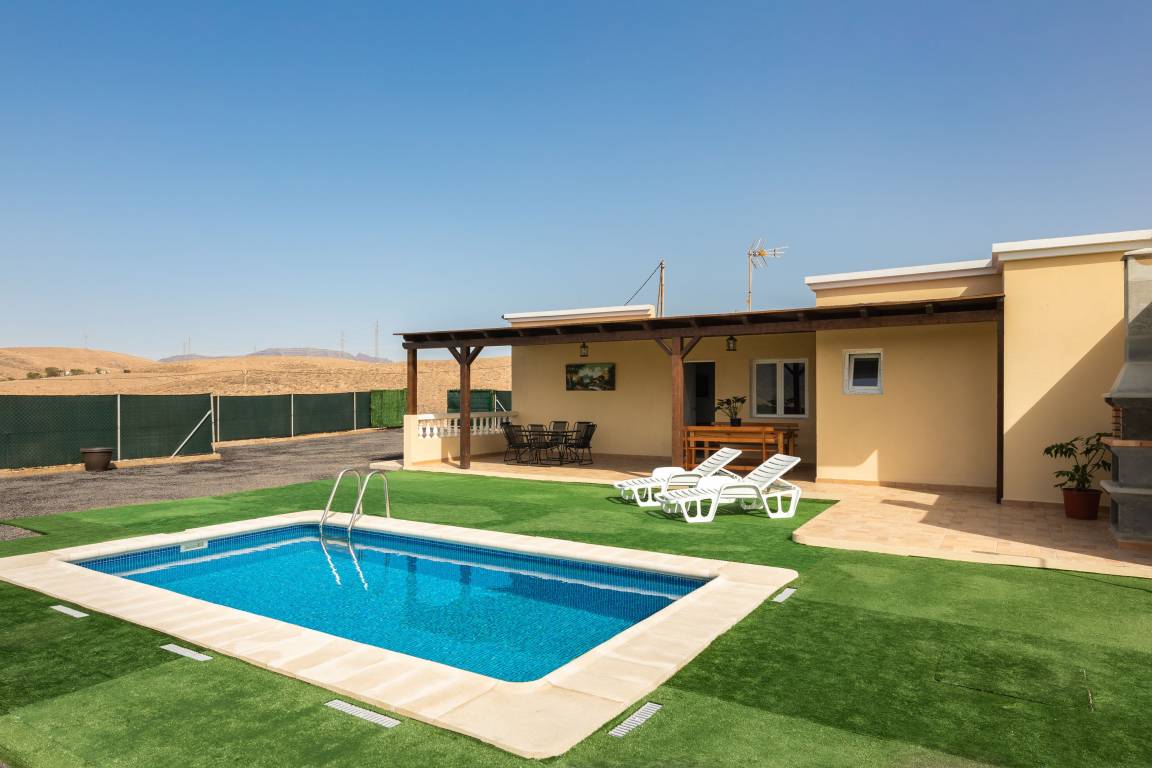 130 M² Villa ∙ 3 Bedrooms ∙ 7 Guests - Fuerteventura