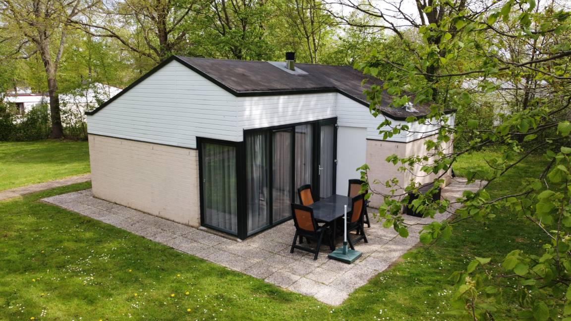 45 M² Bungalow ∙ 2 Schlafzimmer ∙ 4 Gäste - Aachen