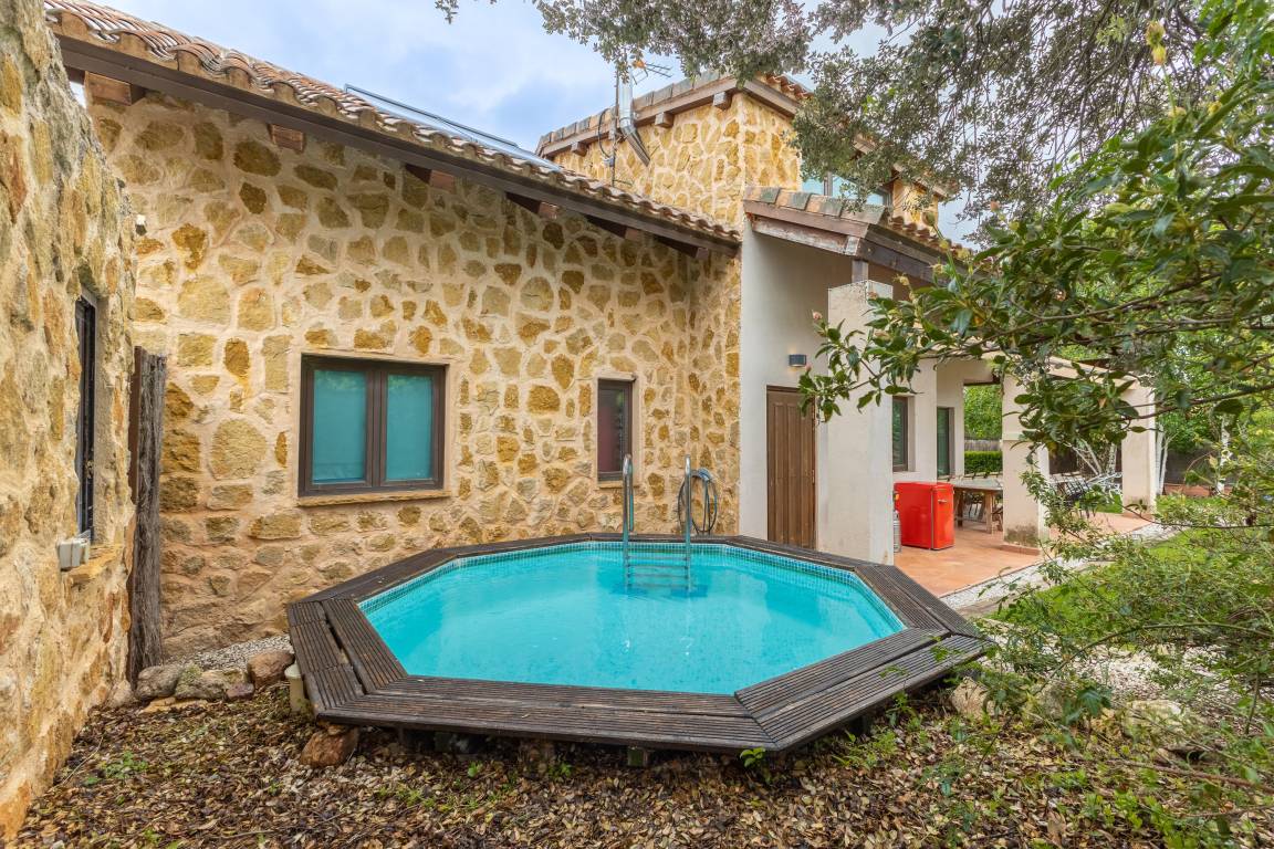 200 M² Casa ∙ 5 Habitaciones ∙ 17 Huéspedes - El Espinar