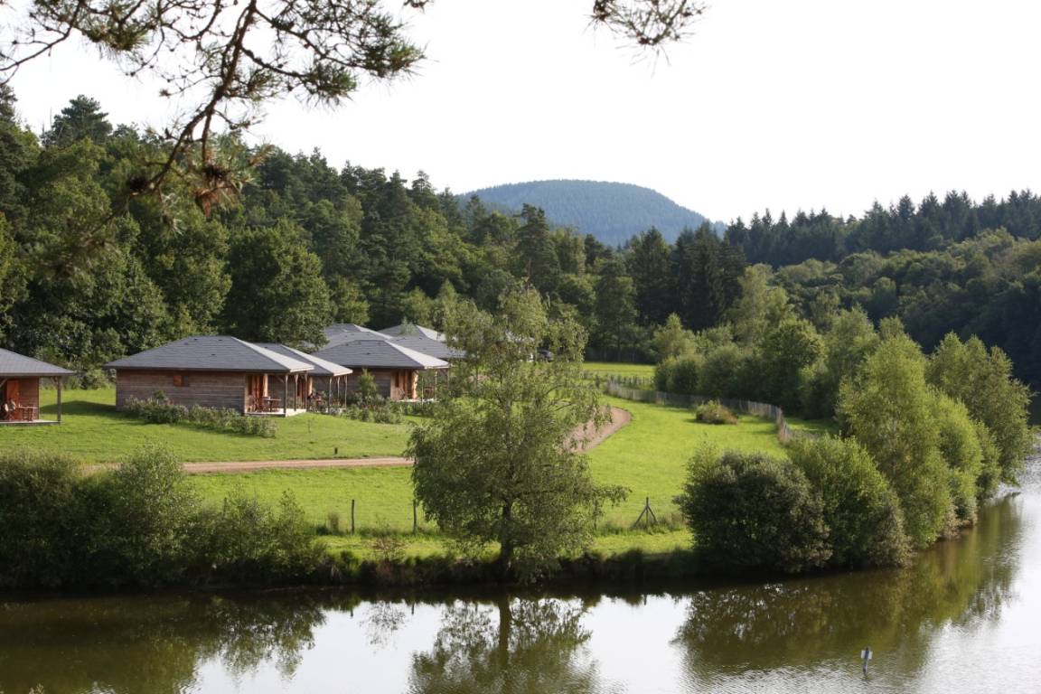 50 M² Holiday Park ∙ 2 Bedrooms ∙ 6 Guests - Corrèze