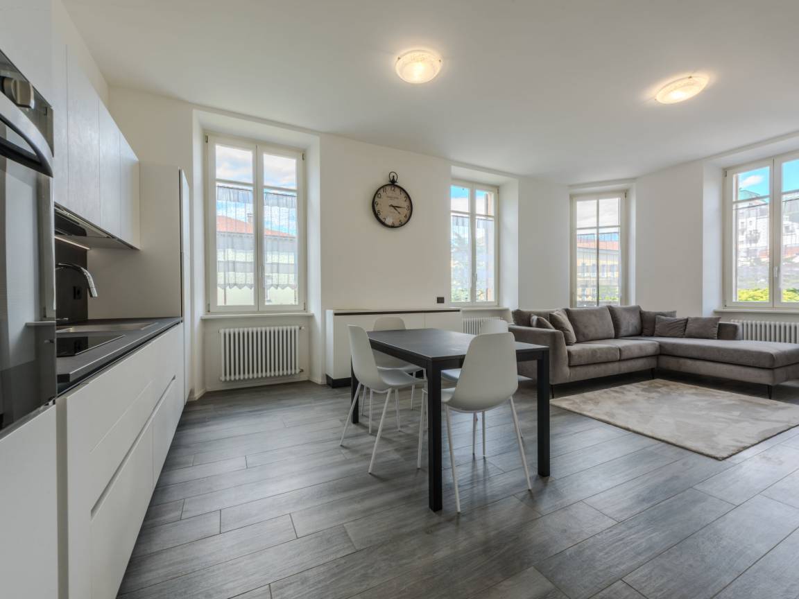 92 M² Apartment ∙ 2 Bedrooms ∙ 5 Guests - Rovereto